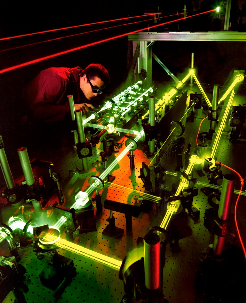 Quantum Computation with Light | Entangled Physics: Quantum Information ...